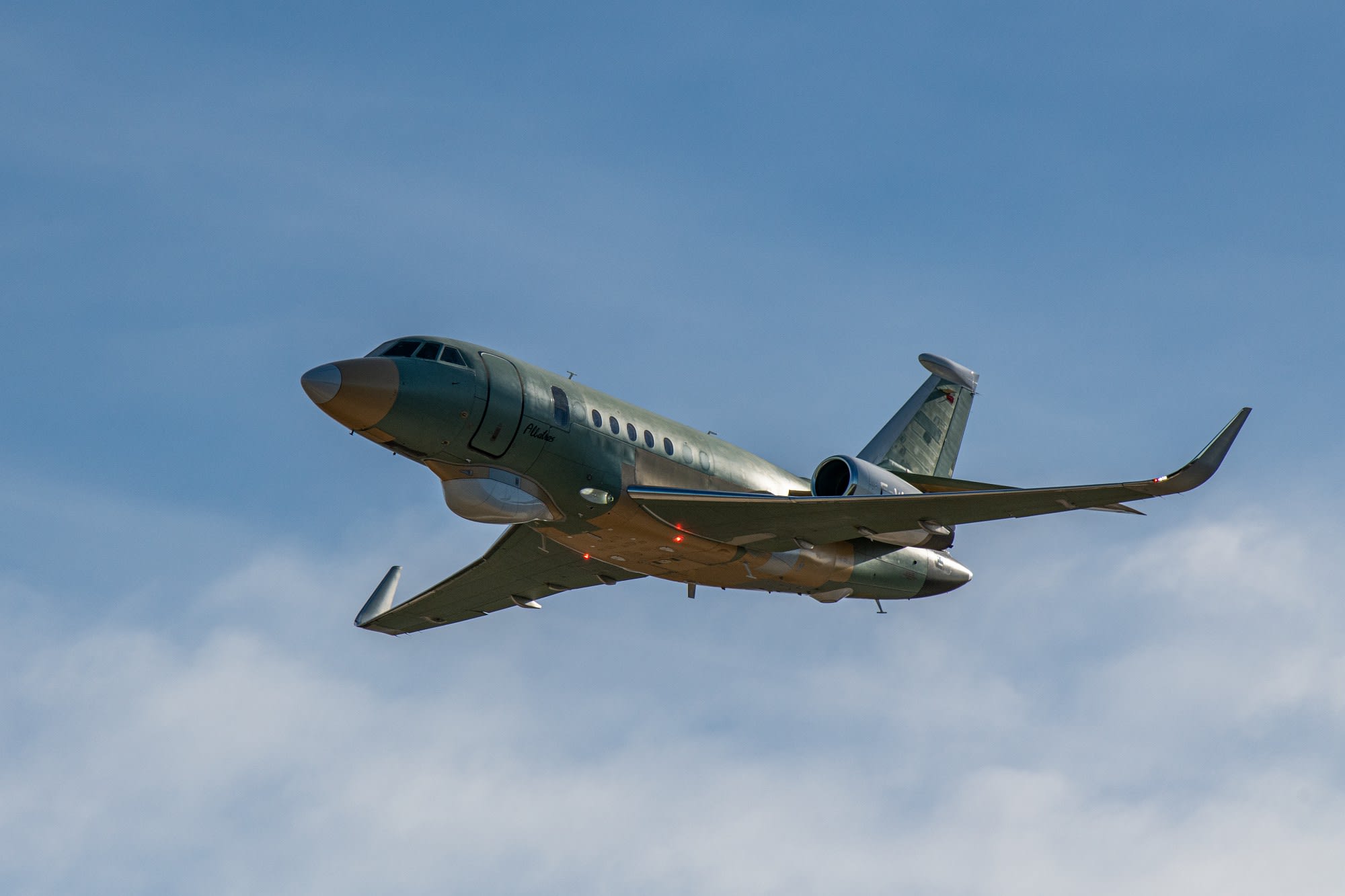 Nouvelle commande de Falcon Albatros par la France - Press kits de ...
